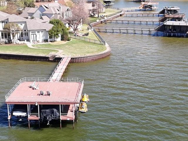 238 E Saint Andrews Dr, Mabank, TX 75156