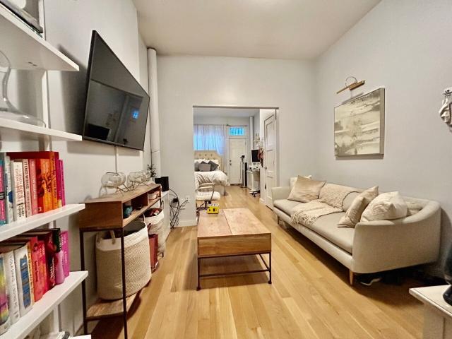 238 East 24th Street, New York, NY