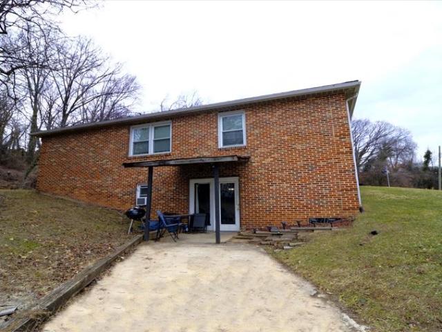 238 Elizabeth Avenue
