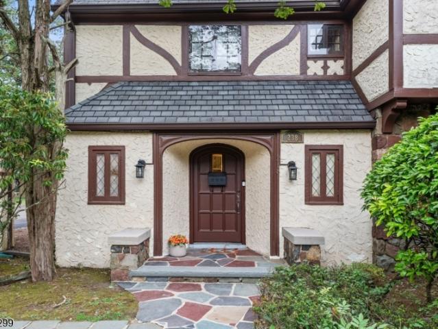 238 Elmwynd Dr, Orange, NJ 07050 | MLS #4015 | Compass