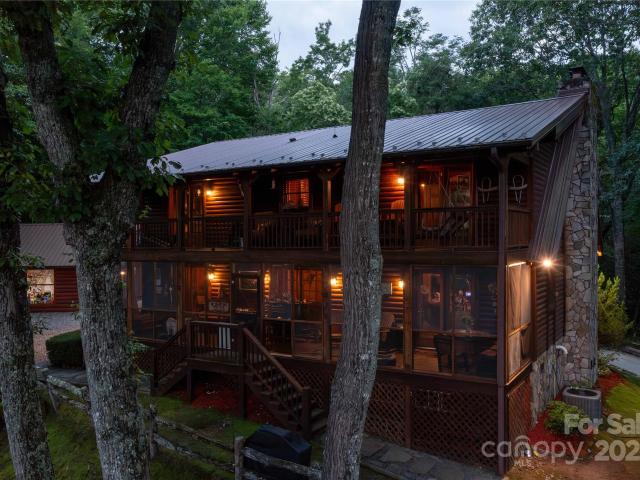 238 Falling Water Drive