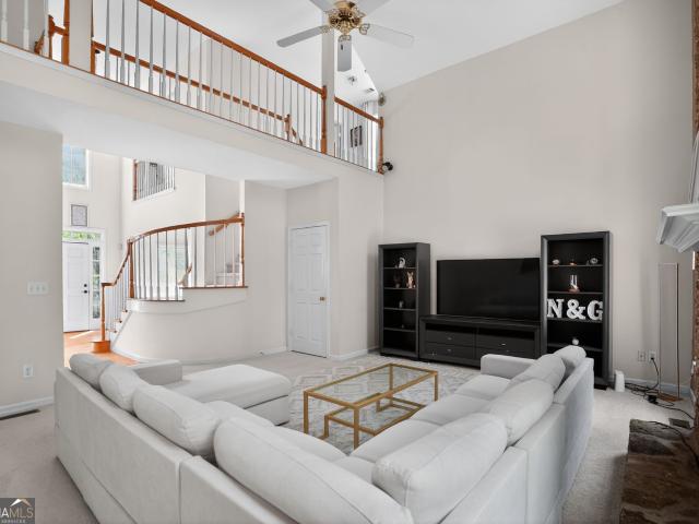 238 Harbor Pointe Drive