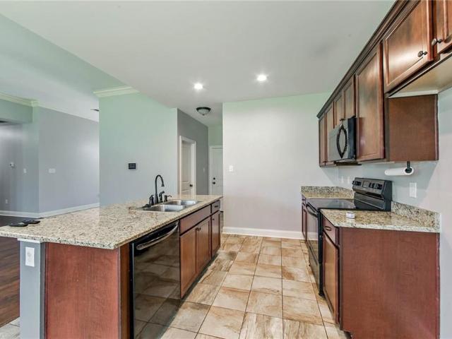 238 Highland Oaks Avenue