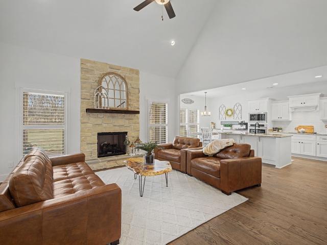 238 Hill Creek Rd