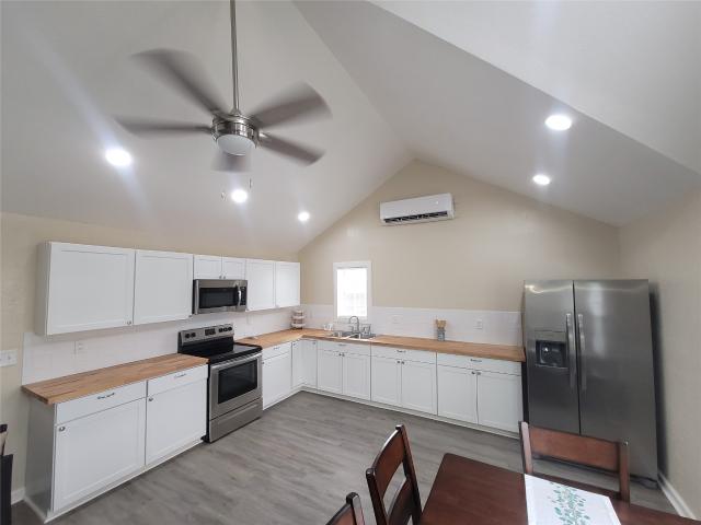 238 Ladyfish Road