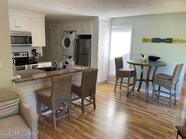 238 Lakeside Villa, Unit G, Diamondhead, MS 39525 | MLS #4146 | Compass