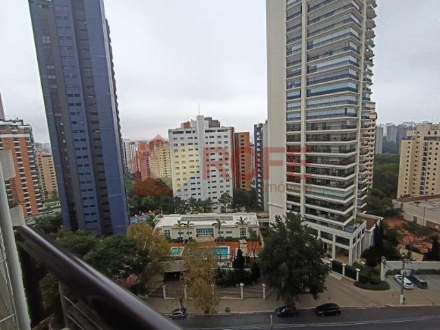238 m² úteis, 4 quartos, vista definitiva, 4 varandas, 4 vagas