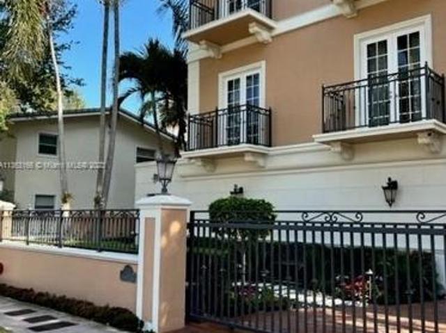 238 Majorca Ave #2, Coral Gables, FL 33134