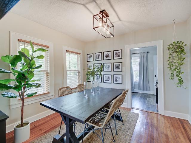 238 N 17th Avenue