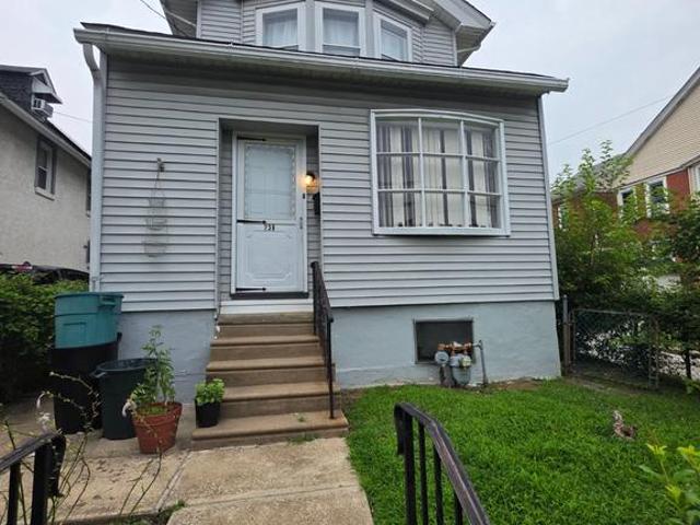 238 N Lexington Avenue
