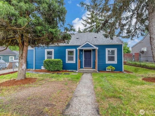 238 North Ln, Tacoma, WA 98404