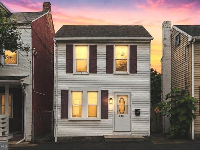 238 S 4th St, Columbia, PA 17512