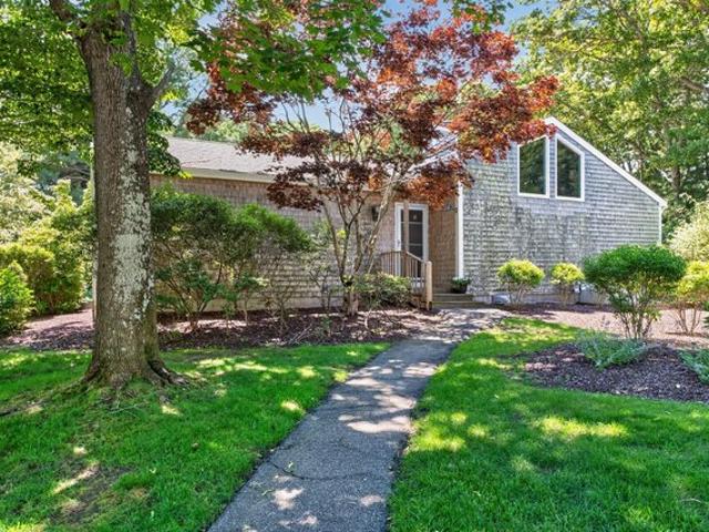 238 Seaward Bnd, East Falmouth, MA 02536