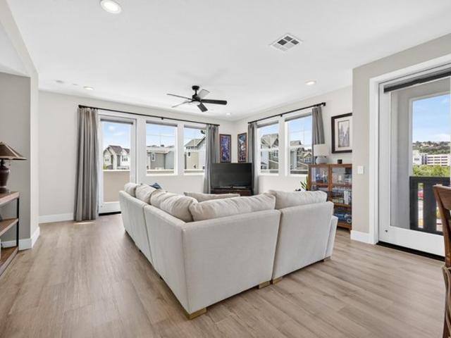 238 Semillon Ln, Santa Rosa, CA 95403