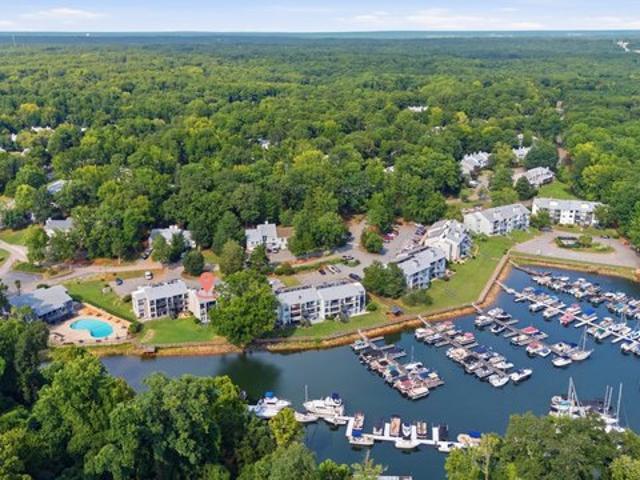 238 Shoreline Dr, Columbia, SC 29212