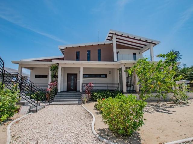238 Placencia Rd, Placencia, FL