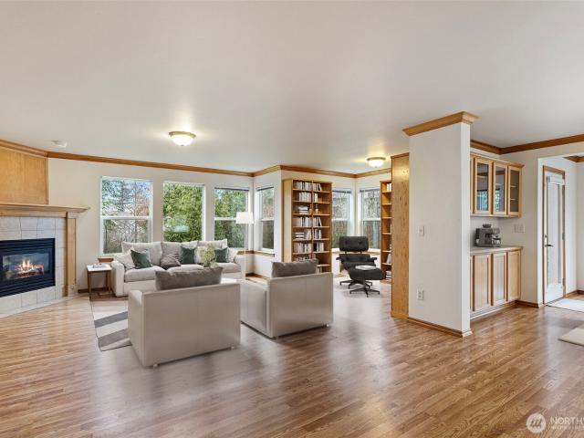 238 Prince Ave # 102
