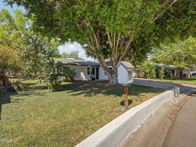 238 W ALICE Avenue