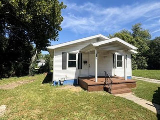 238 W Peoria Ave, Decatur, IL 62526