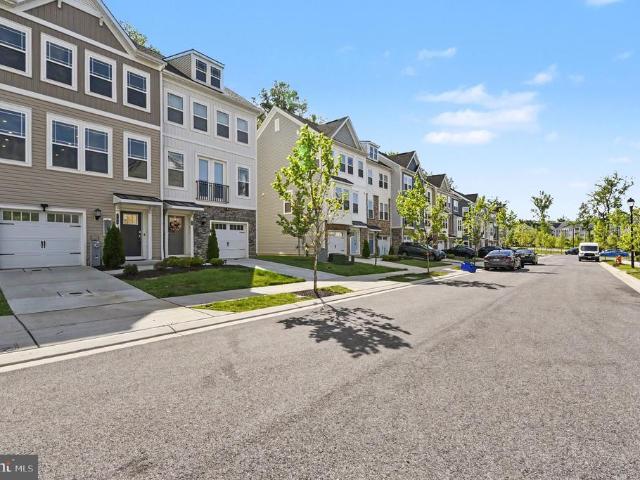 238 Waterstone Rd