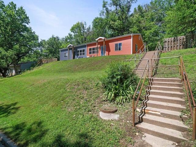 238 Westwood Rd, Manhattan, KS 66502