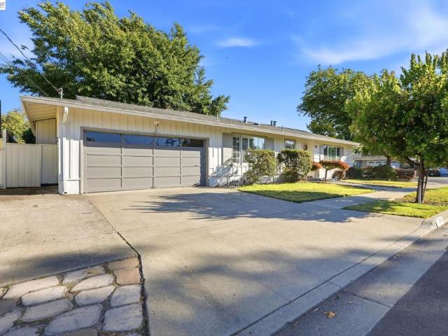 2394 Tahiti St