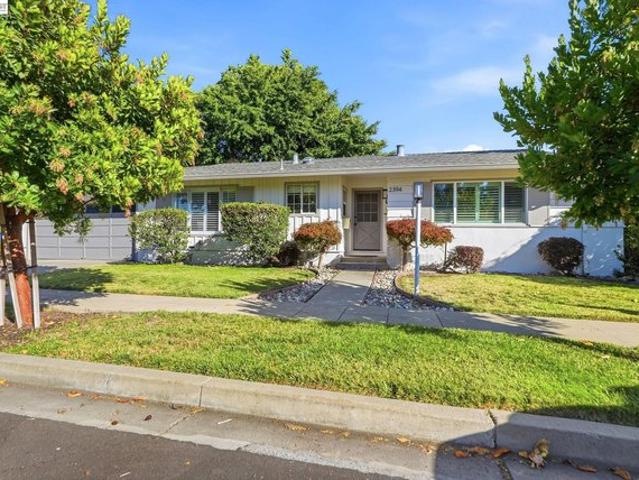 2394 Tahiti St, Hayward, CA 94545