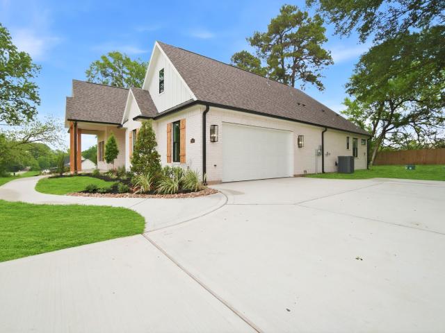 23951 landrum village