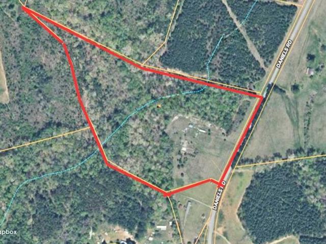 2395 Daniels Rd, Boydton, VA 23917