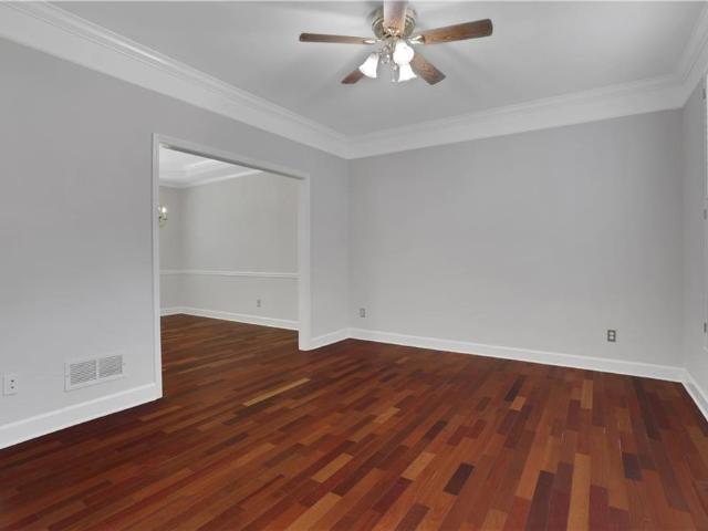 2395 Devon Leigh Walk