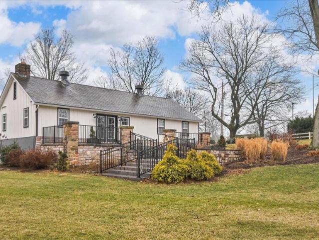 2395 Quentin Road