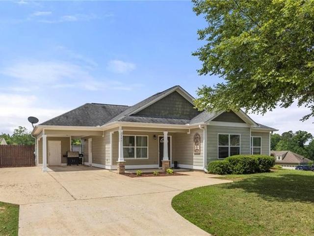 2395 Waterstone Cir, Auburn, AL 36832