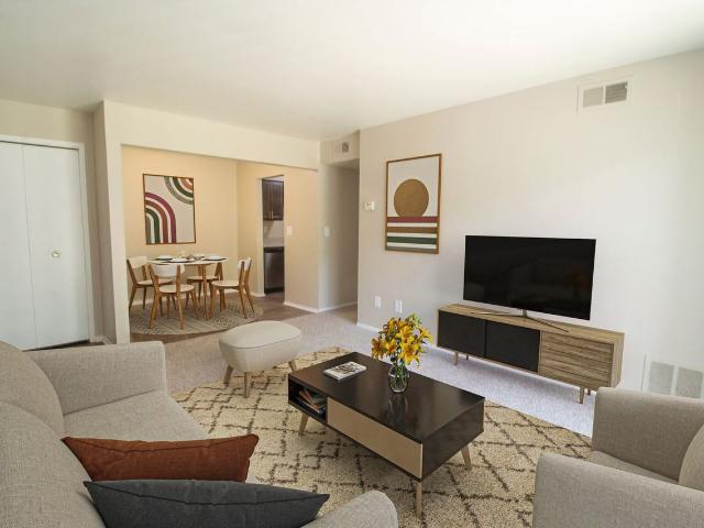 23960 Middlebelt Rd. 1 Bedroom Apartment for Rent at 23960 Middlebelt Rd, Farmington Hills, MI 48336