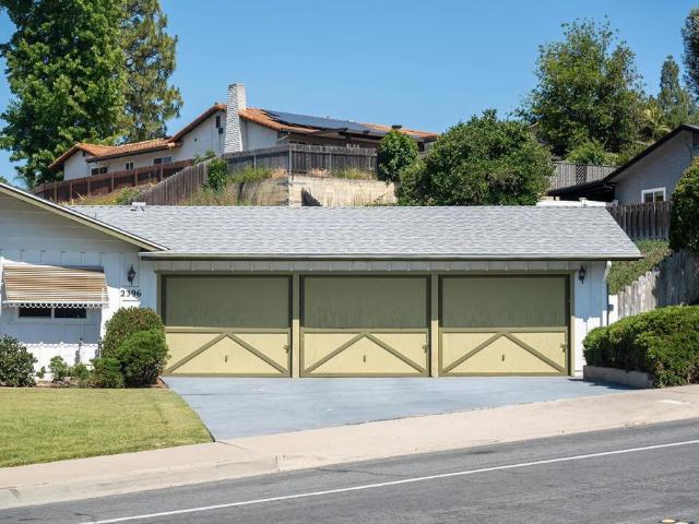 2396 Windmill View Road