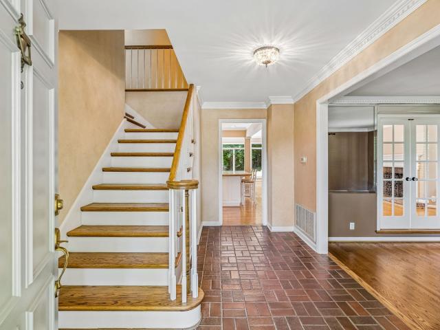 2397 Foxhaven Dr