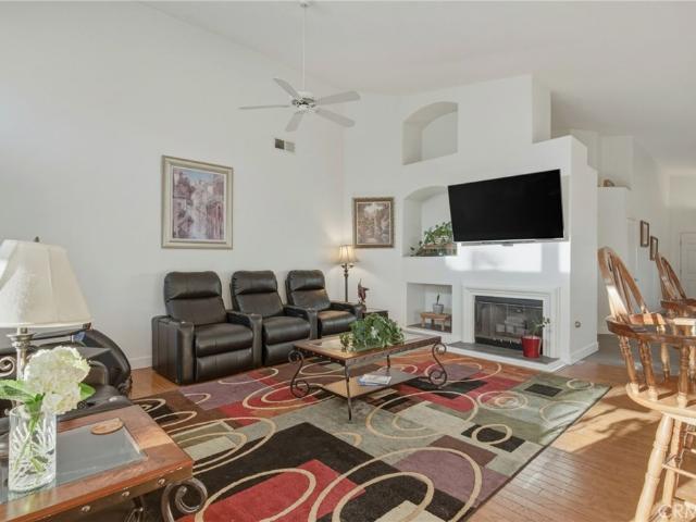 23993 Vía Madrid, Murrieta, CA 92562 | MLS #SW26081