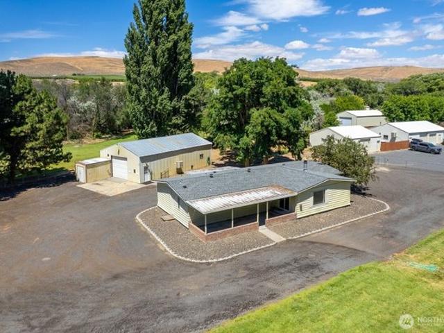 2399 Basin St SW, Ephrata, WA 98823