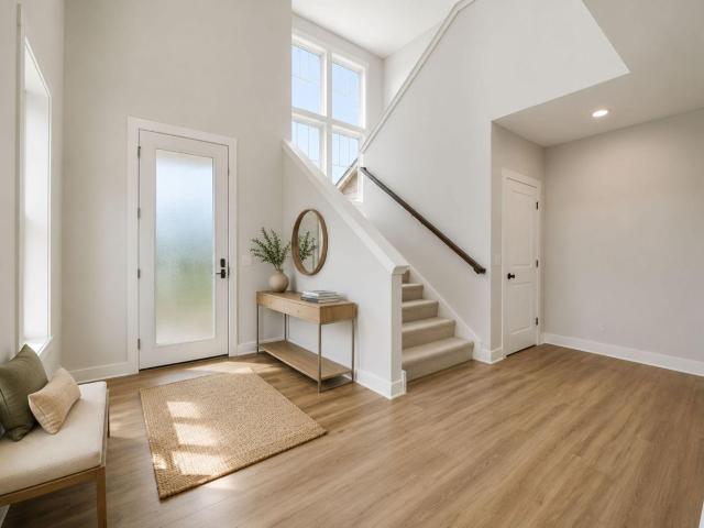 2399 Laurie Court W