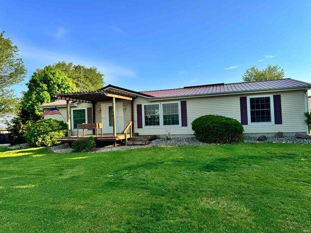 2390 E 300 Rd S, Rochester, IN 46975