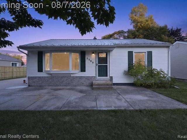 2390 E Clearview Dr, Madison Township, MI 49221