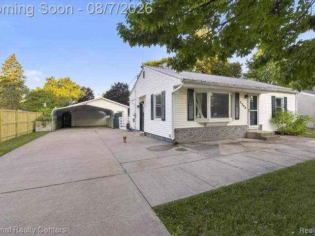 2390 E Clearview Drive