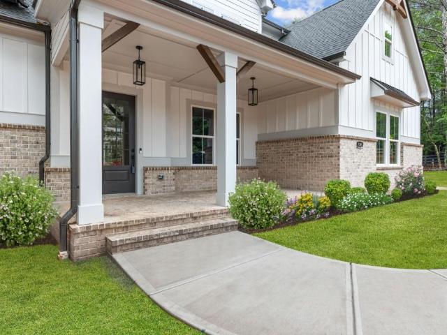 2390 Glade Overlook