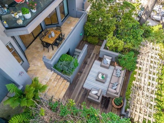 2390 Hyde St Apt 1A, San Francisco, CA 94109