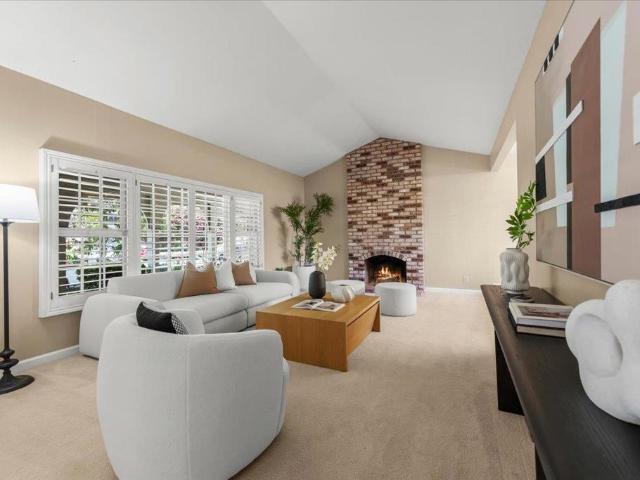 2390 Harris Court