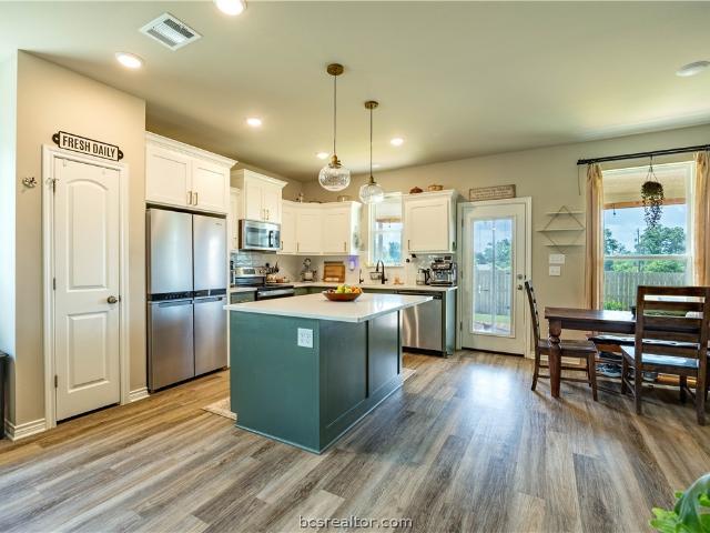 2390 Lightfoot Lane