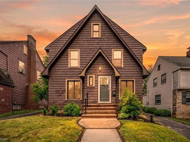2390 Rinard Rd, Cleveland Heights, OH 44118