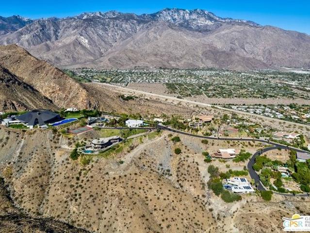 2390 Southridge Dr, Palm Springs, CA 92264
