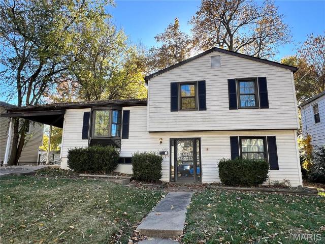 2390 Teakwood Manor Dr, Florissant, MO 63031 | Compass