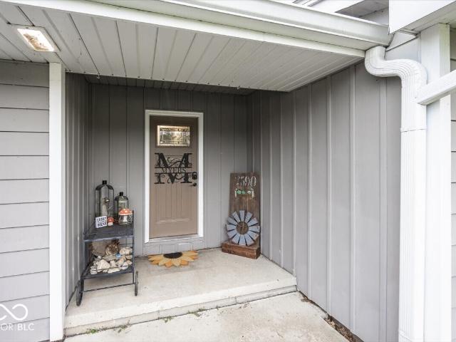 2390 W County Road 50 N