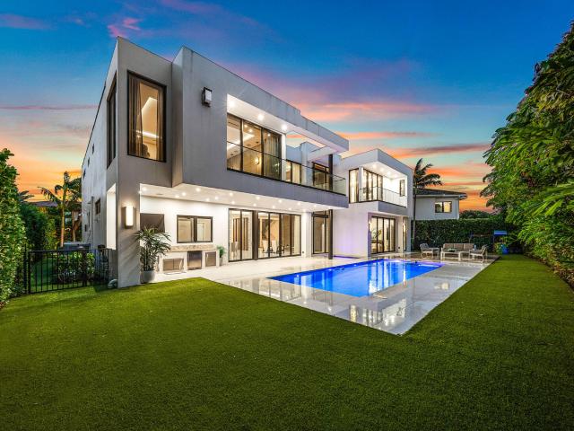 2391 Areca Palm Rd, Boca Raton, FL 33432 | MLS #R11149 | Compass